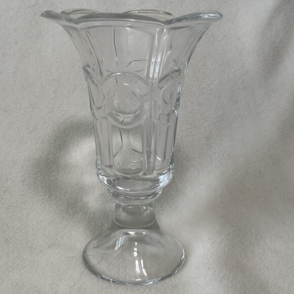 Unbranded | Accents | Vintage Eapg Bullseye Design Art Deco Vase ...